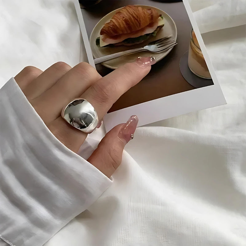 Minimalist Round Ring - Litlookz Studio