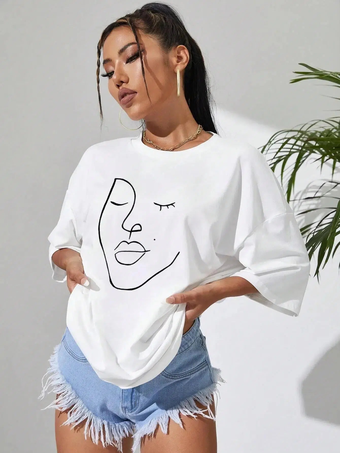 Abstract Woman Face Tee - Litlookz Studio